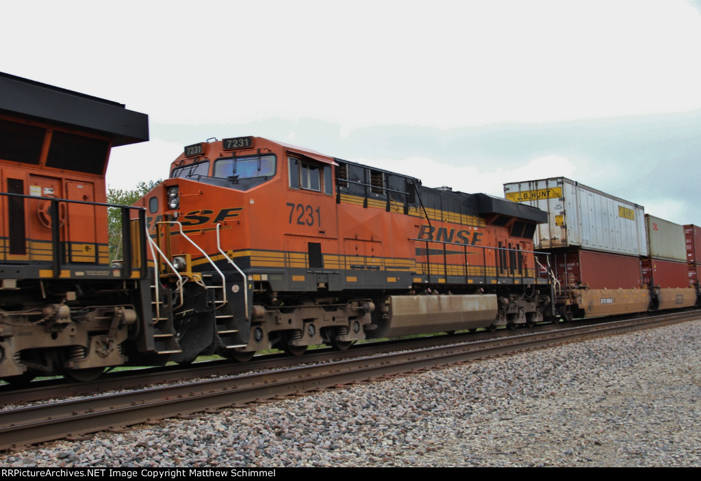 BNSF 7231